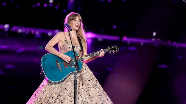 Taylor Swift's Tour Makes Record-Breaking $1bn Sales - TheNewsGiant
