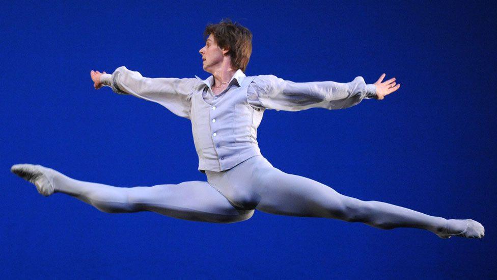 Russian Ballet Star Vladimir Shklyarov Falls To Death From 5th Floor ...